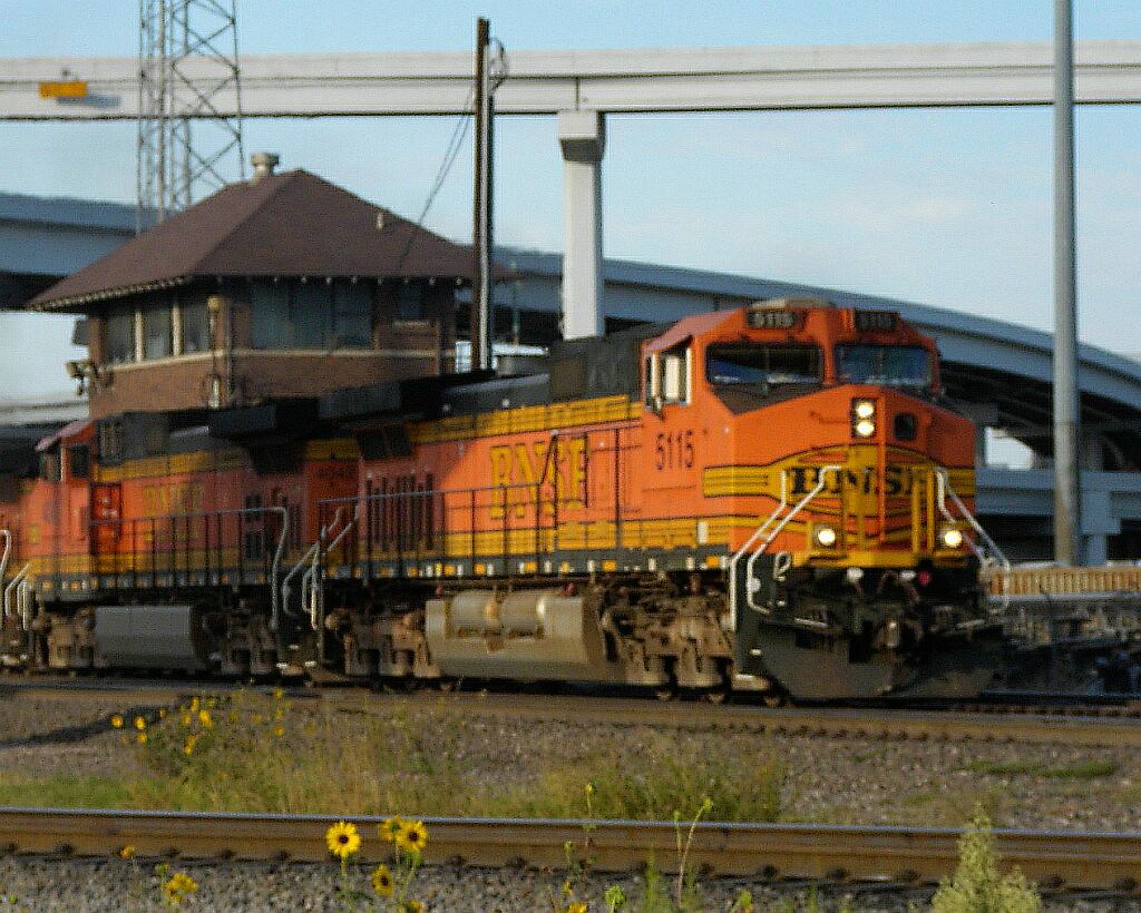 BNSF 5115